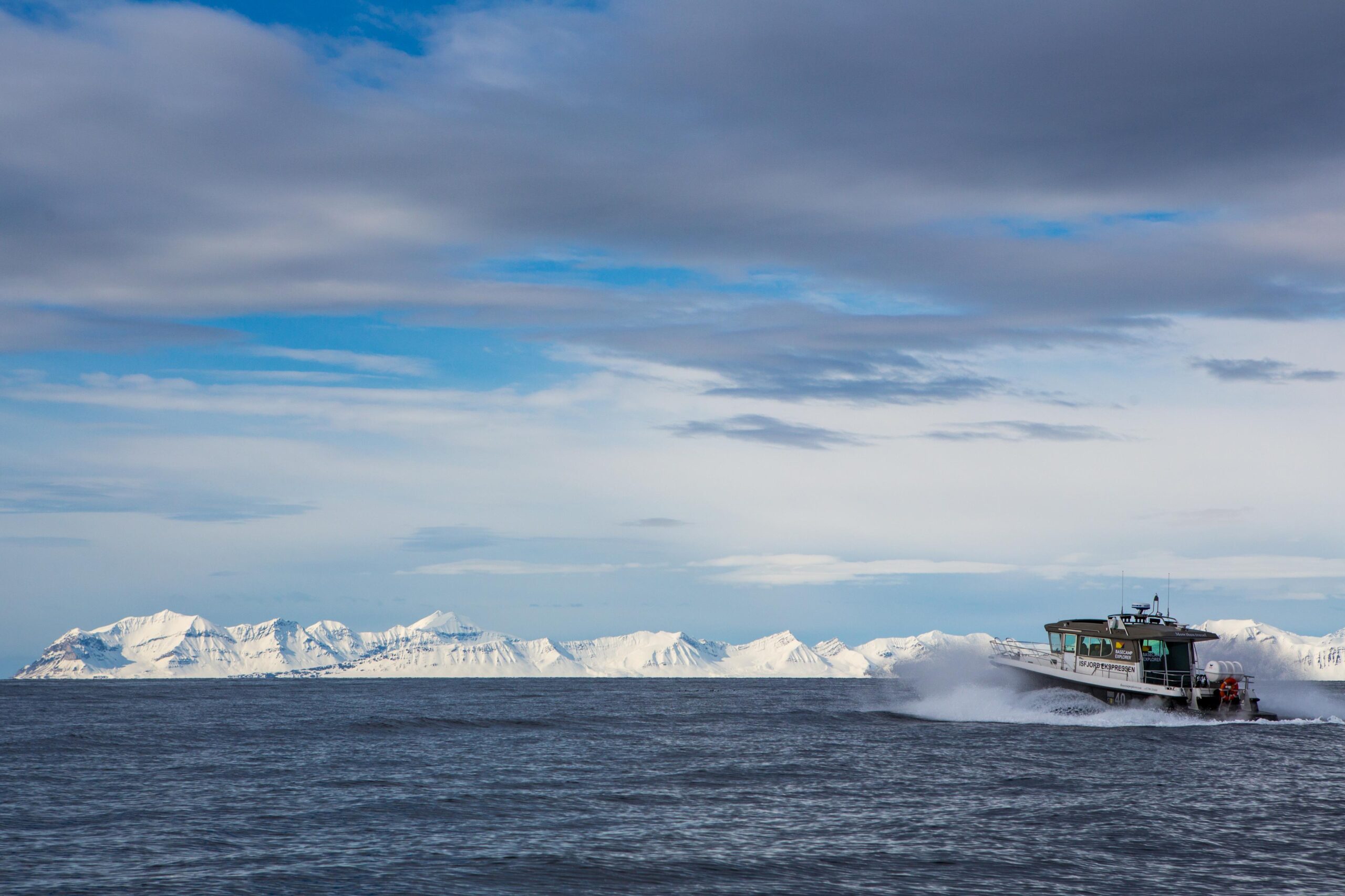 Boat Safaris | Summer Adventures | Svalbard | Basecamp Explorer